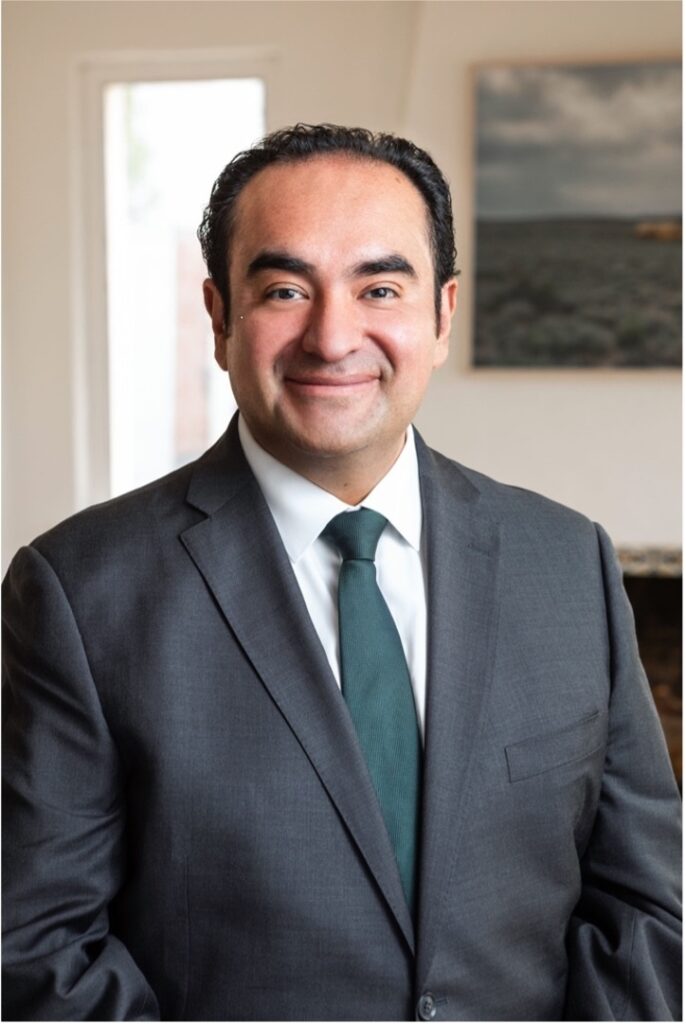 Hispanic Lawyers Attorneys Abogados Spanish Speaking Espanol Javier Grajeda